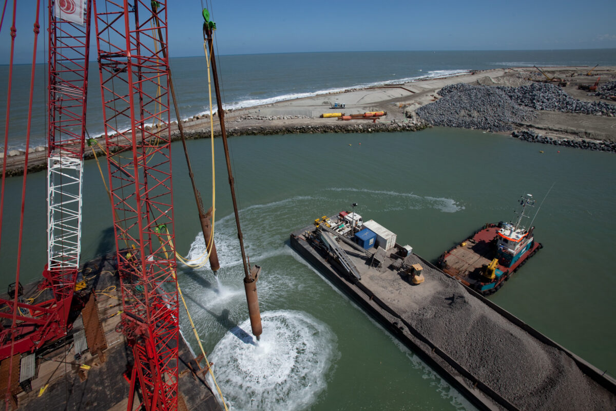 Ground improvement on Dunkirk LNG terminal, France | Menard