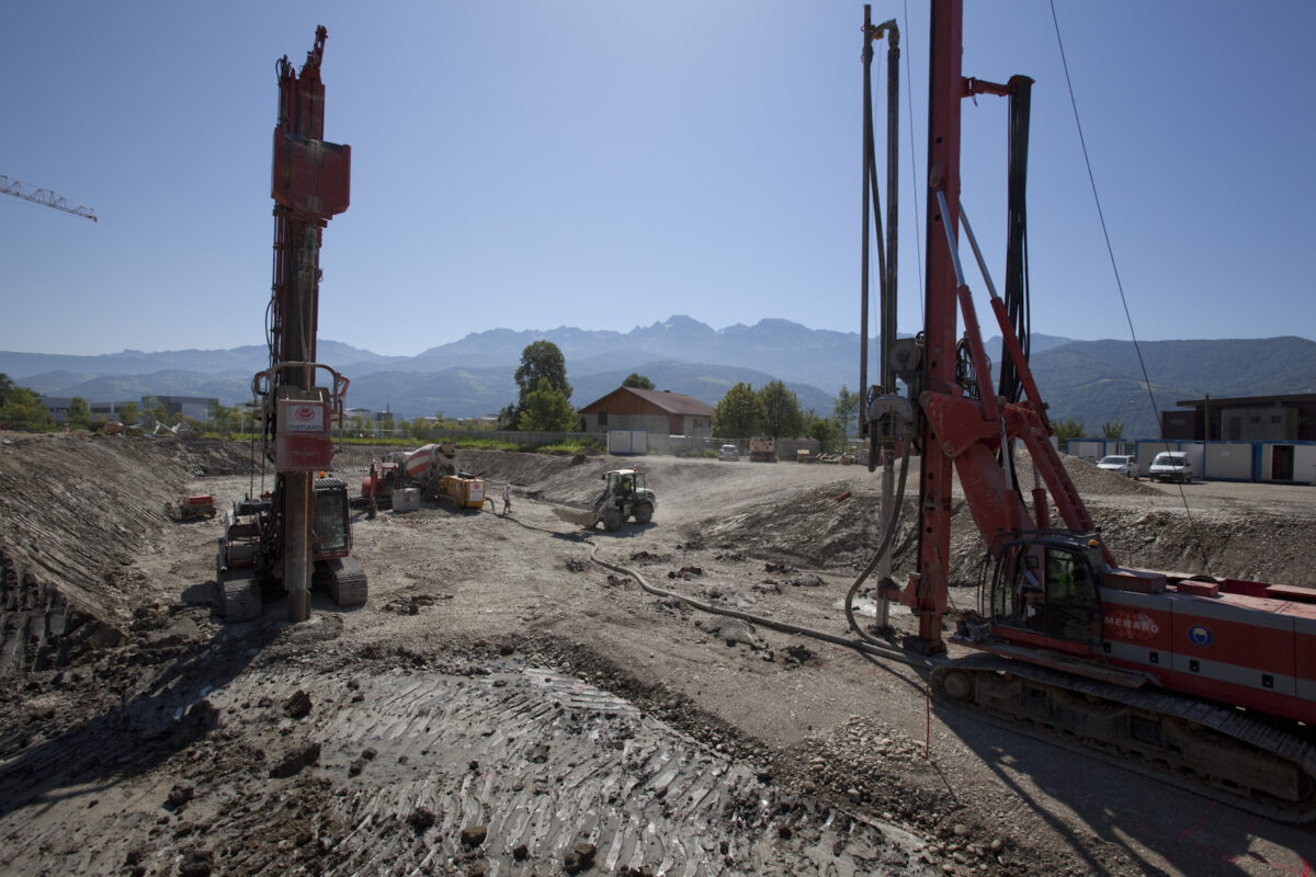 Bi-modulus columns | Menard